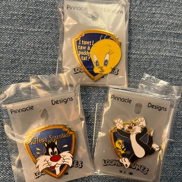 Warner Bros. | Accessories | Sylvester And Tweety Bird Brooch Pins Set ...